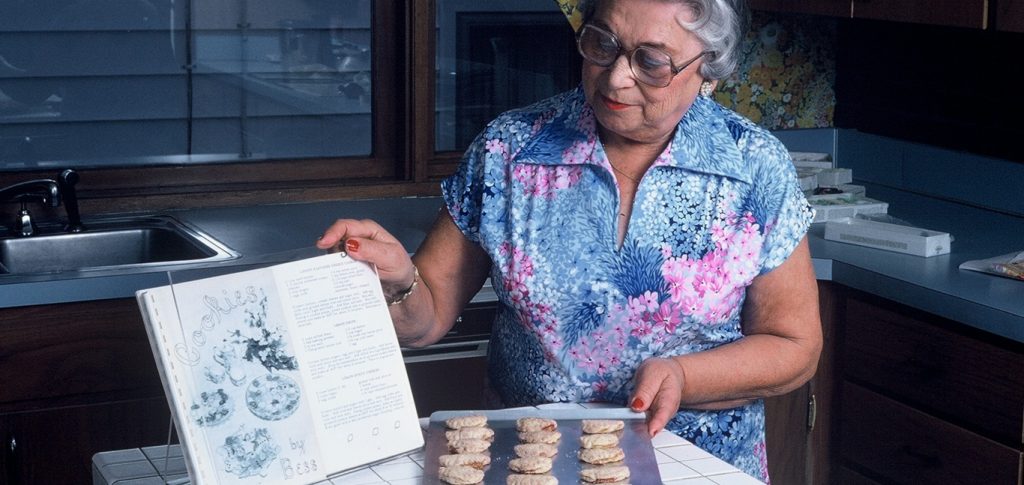 The Cookies by Bess story begins with Bess Hoffman