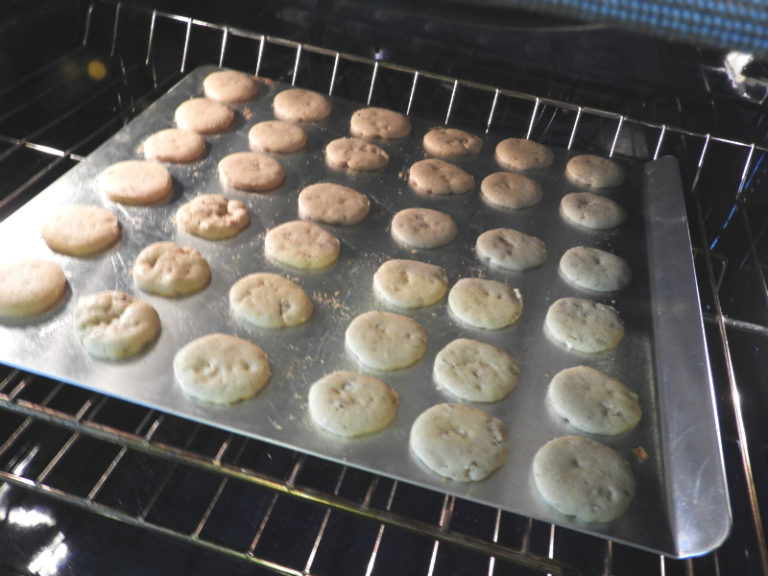 Caramel Nut Cookies - Cookies By Bess