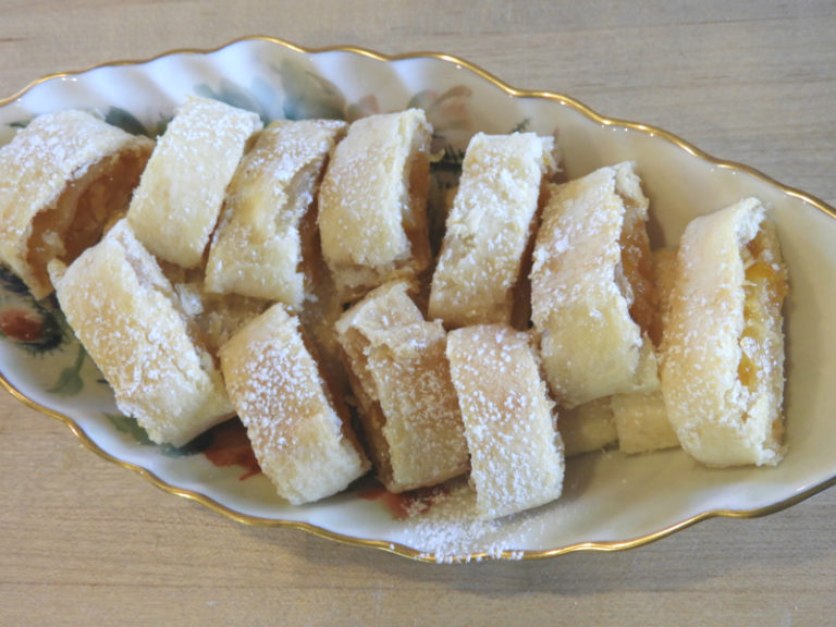 Sue's Apricot Strudel - Cookies By Bess