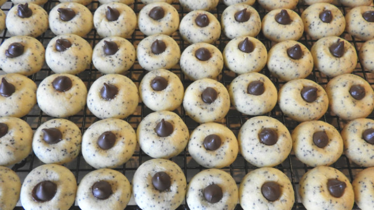 Holiday Poppy Seed Cookies - Cookies By Bess